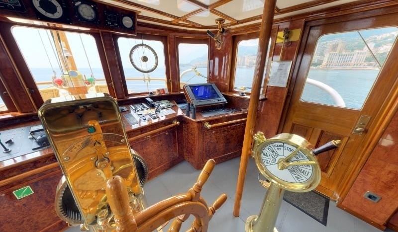 Yacht SS Delphine, Classic Yacht | CHARTERWORLD Luxury Superyacht Charters